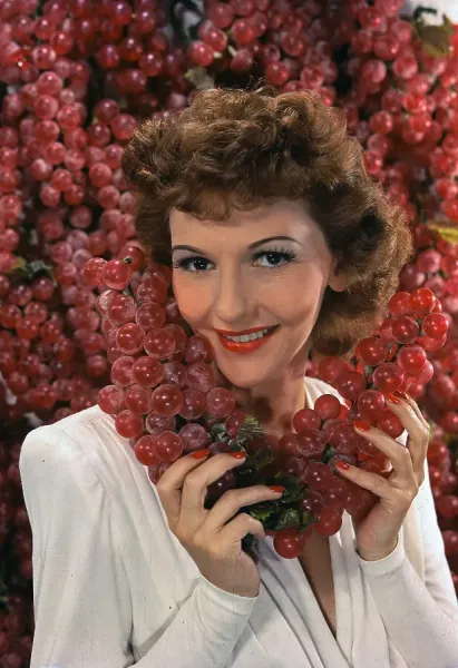 Actress Mary Martin 60 Photos - Moonagedaydream.film
