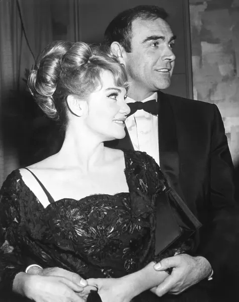 Diane Cilento Diane Cilento And Sam Levene In The Stage Production The