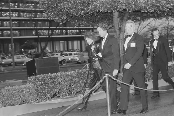 Diane Keaton Warren Beatty Bits Of Black | MUSES | Pinterest | Diane