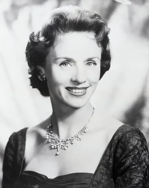 Actress Jessica Tandy 60 Photos - Moonagedaydream.film