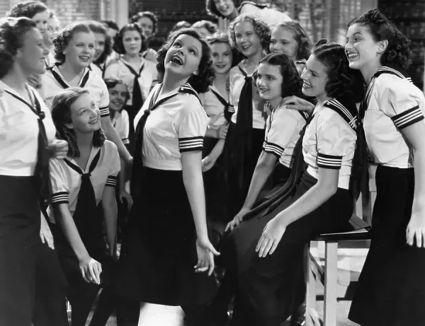 Judy Garland 1938 Everybody Sing