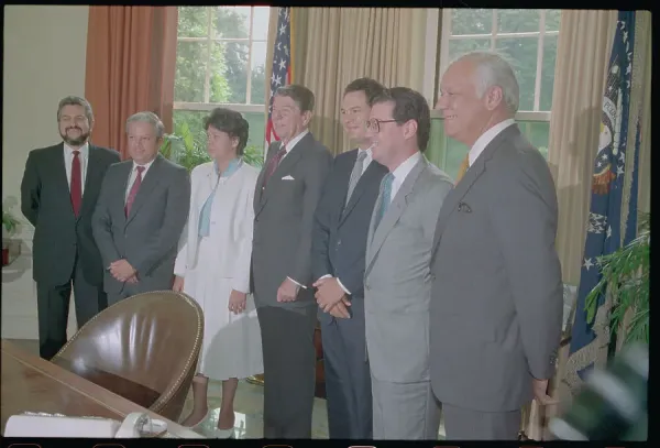 Reagan And The Contras Iran Contra Explained: The Wall Of Crazy